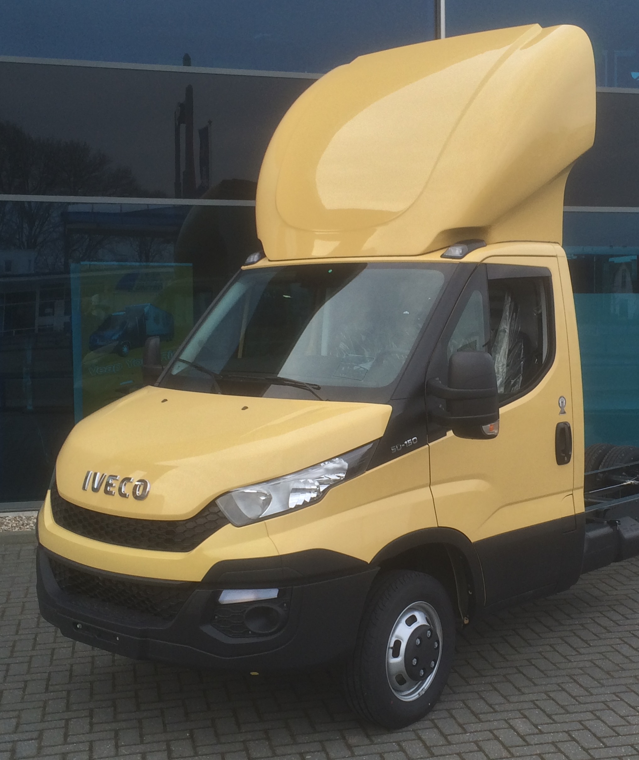 2020 Iveco Daily Features Redesigned Front Fascia